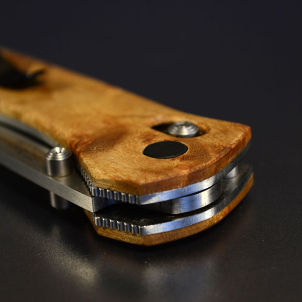 Benchmade 710 custom scales „golden“ | Custom.Scale.Division